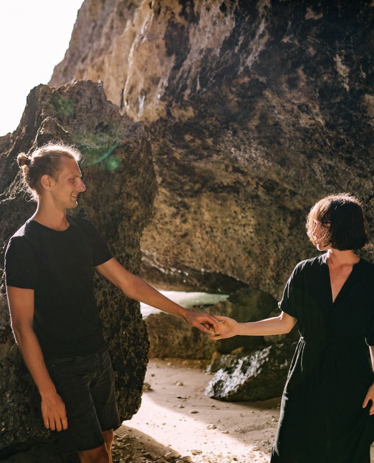 Dressing To Impress: Fashion's Impact On Our Love Lives : PURE.APP